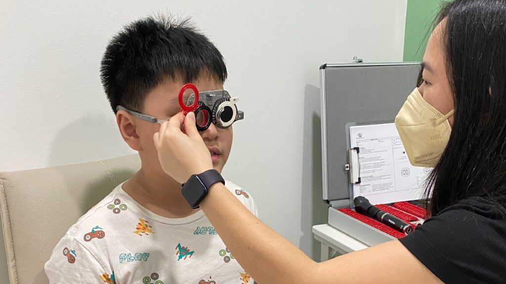 Kids Comprehensive Eye Examination
