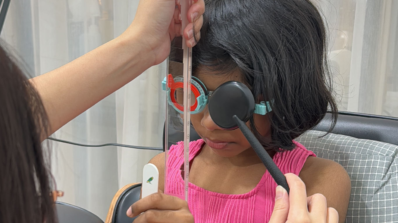 Kids Comprehensive Eye Examination